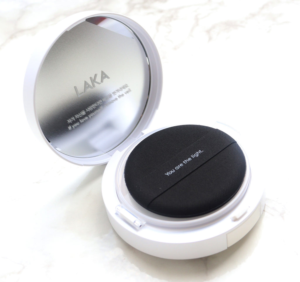 憧れの“すりガラス肌”が手に入る!? 韓国発コスメブランドLAKAからクッションファンデが上陸！ | Emo!miu｜エモミュー