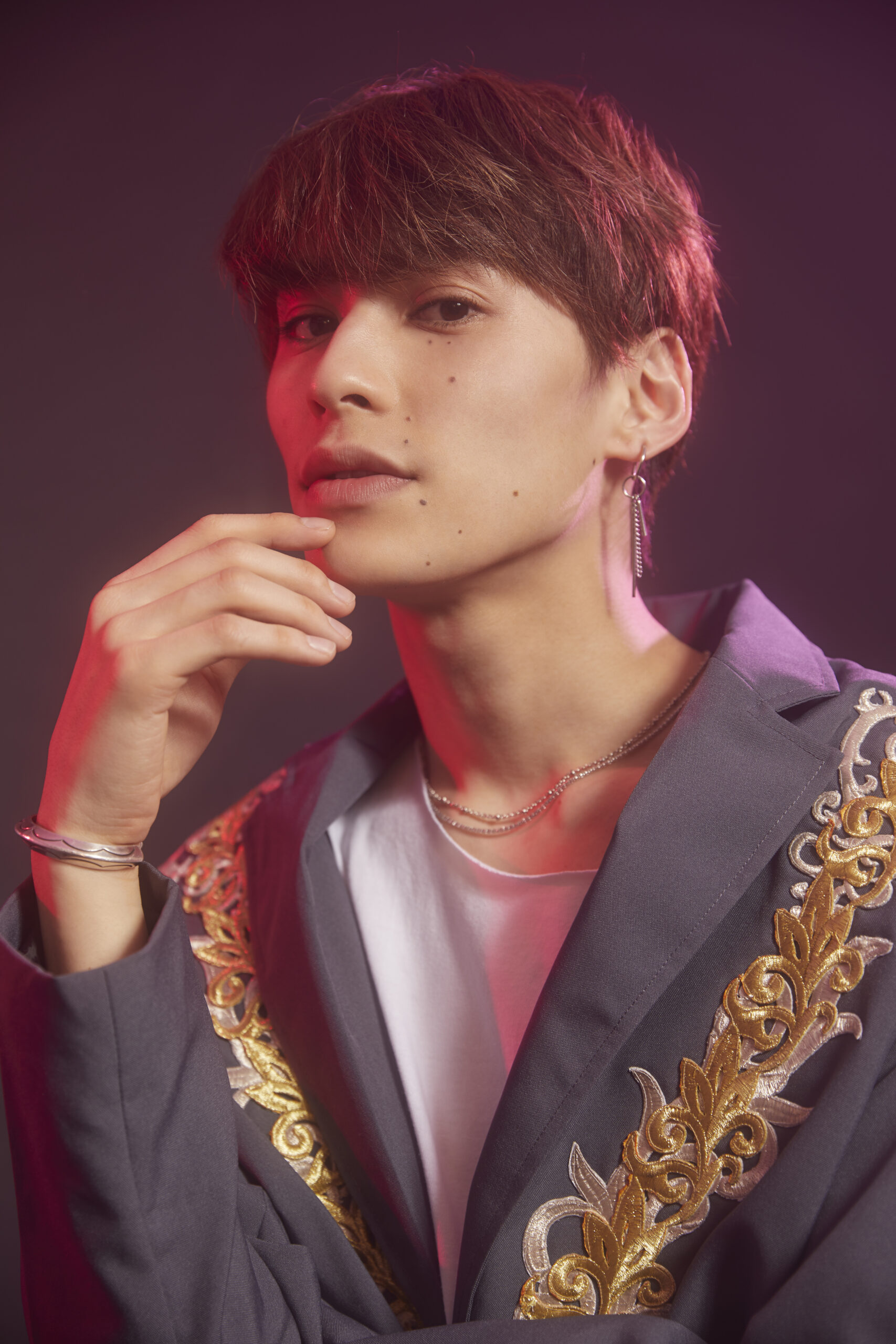 ＜ONE N’ ONLYインタビューvol.1＞【TETTA】美容オタクで大の甘党の彼が癒される瞬間とは。 | Emo!miu｜エモミュー