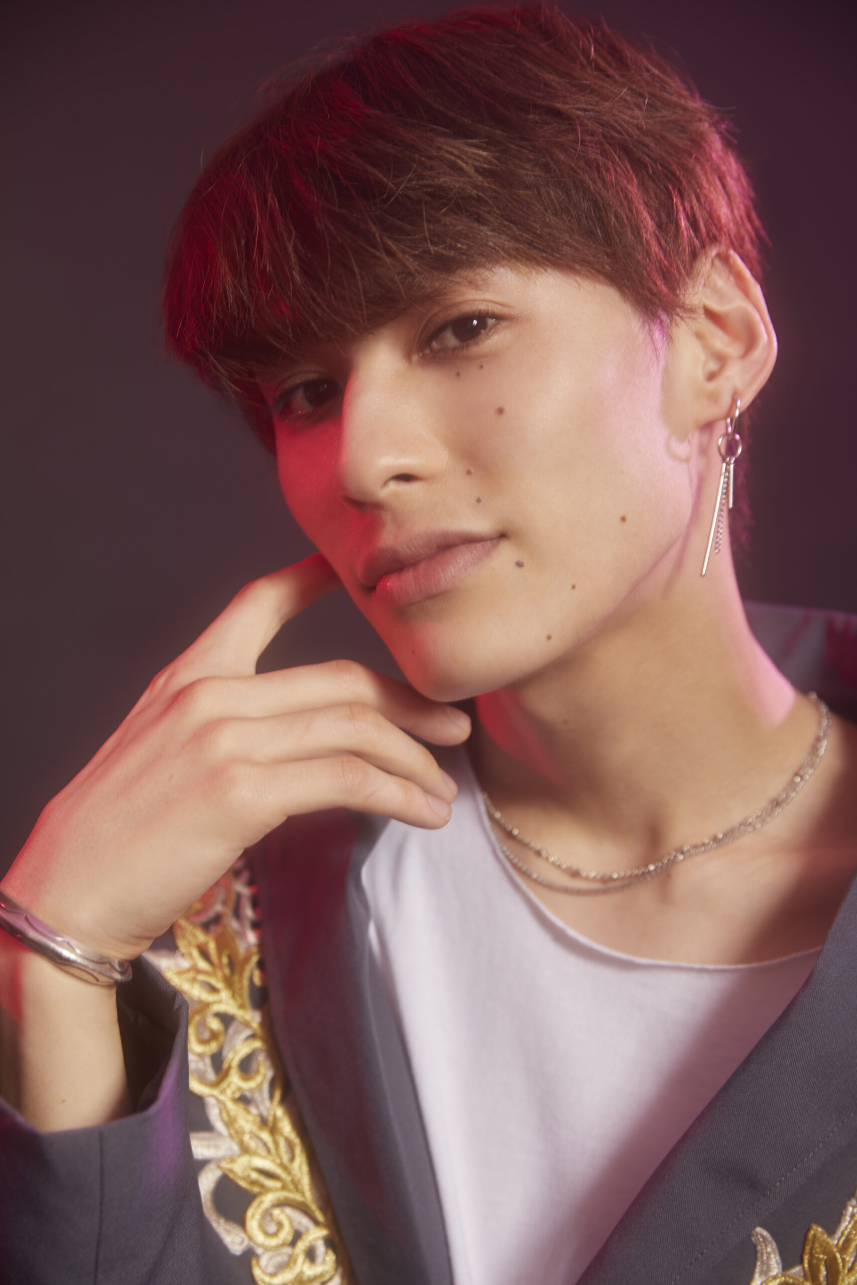 ＜ONE N’ ONLYインタビューvol.1＞【TETTA】美容オタクで大の甘党の彼が癒される瞬間とは。 | Emo!miu｜エモミュー