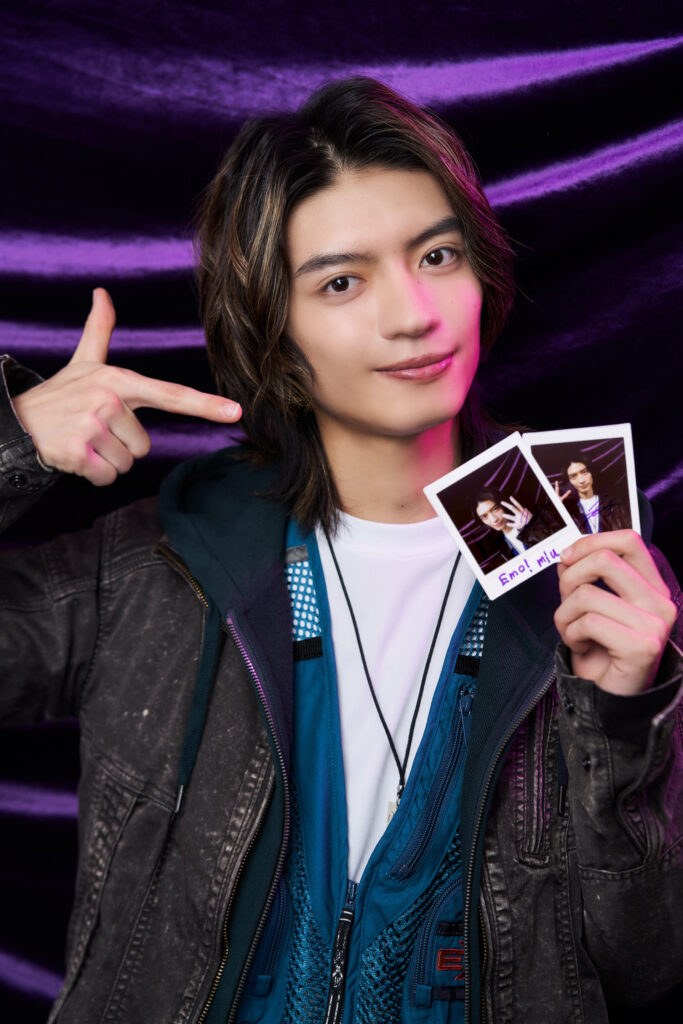 中身までイケメンすぎる！『仮面ライダーギーツ』で話題の若手“レベチイケメン”俳優・杢代和人の素顔とは。＜Emo!miu注目のイットボーイ＞| Emo!miu｜エモミュー