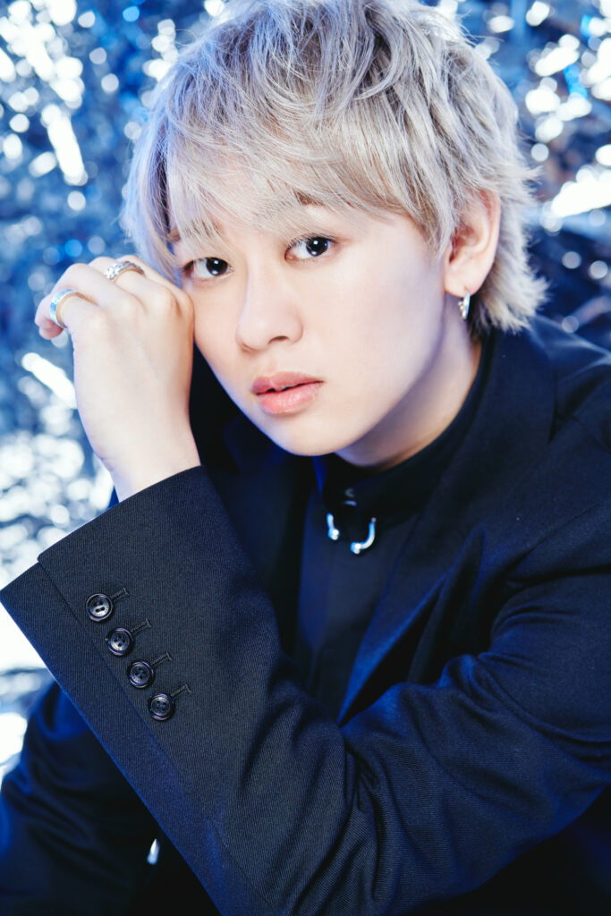 【超特急アルバム「B9」インタビュー】新たな超特急の魅力が詰まった1枚。(春ツアーで)早く8号車の歓声とコールを聞きたい。 | Emo!miu ...