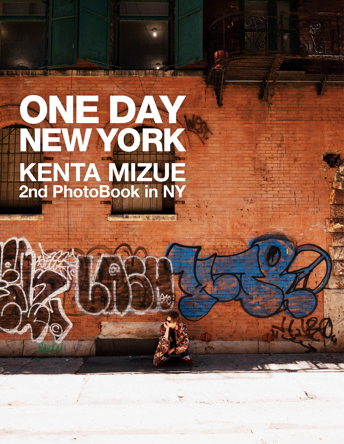 2作連続オリコン初登場1位となった水江建太2nd写真集「ONE DAY NEW YORK」のweb未公開カット解禁！ | Emo!miu｜エモミュー