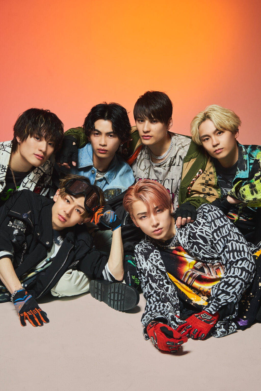 【ONE N’ ONLY アルバム「Departure」インタビュー／前編】南米ツアーで海外に行っている時も、日本にいるSWAGのことは絶対に忘れないし、いつも一緒にいる。 | Emo!miu ...