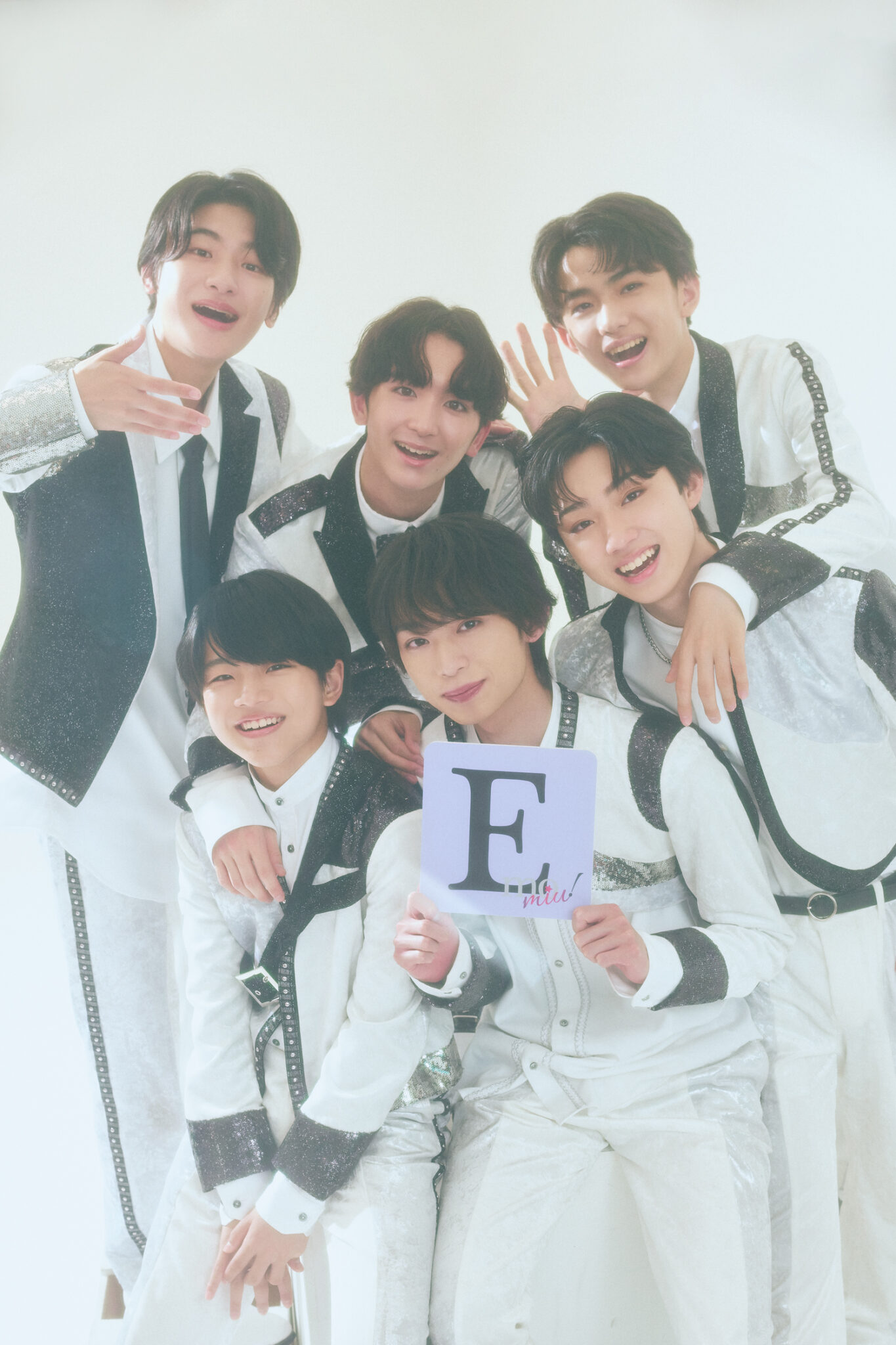 平均年齢15.6歳!!EBiDAN期待のニューフェイス・メインボーカル＆ダンスグループLienel(リエネル)インタビュー！「EBiDANイチお洒落なグループを目指して。」 | Emo!miu ...