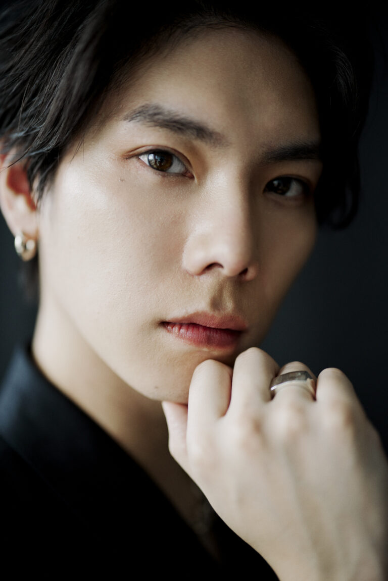 「実は陰キャなんです」―ドラマ『何曜日に生まれたの』に出演で話題沸騰中!! 抜群のスタイル×甘い顔立ちのイケメン俳優・YUの意外な素顔とは。＜Emo!miu注目のイットボーイ＞ | Emo ...