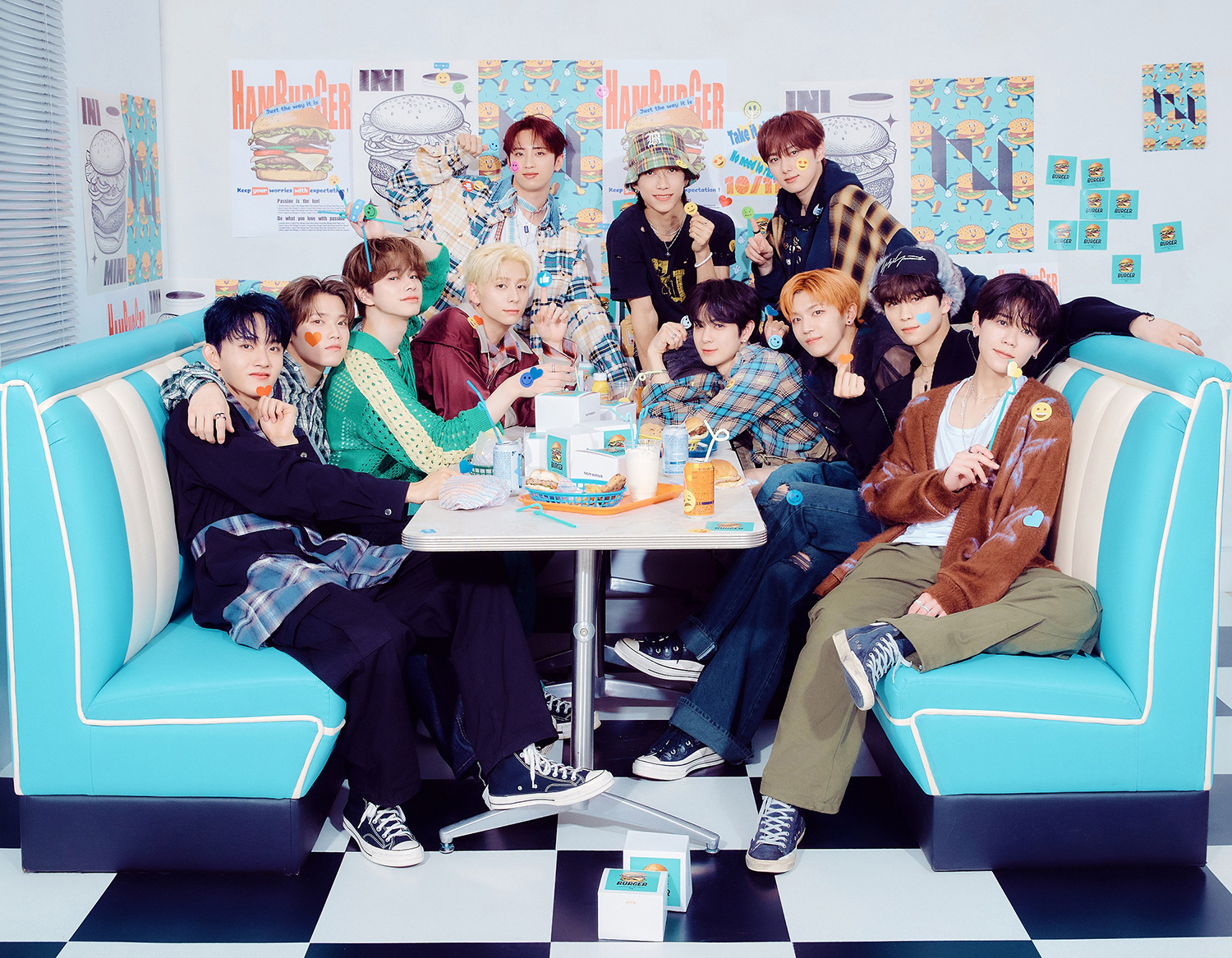 INI「HANA_花」Performance Video公開！“花”をモチーフにした柔らかくしなやかな振り付けに注目 | Emo!miu｜エモミュー