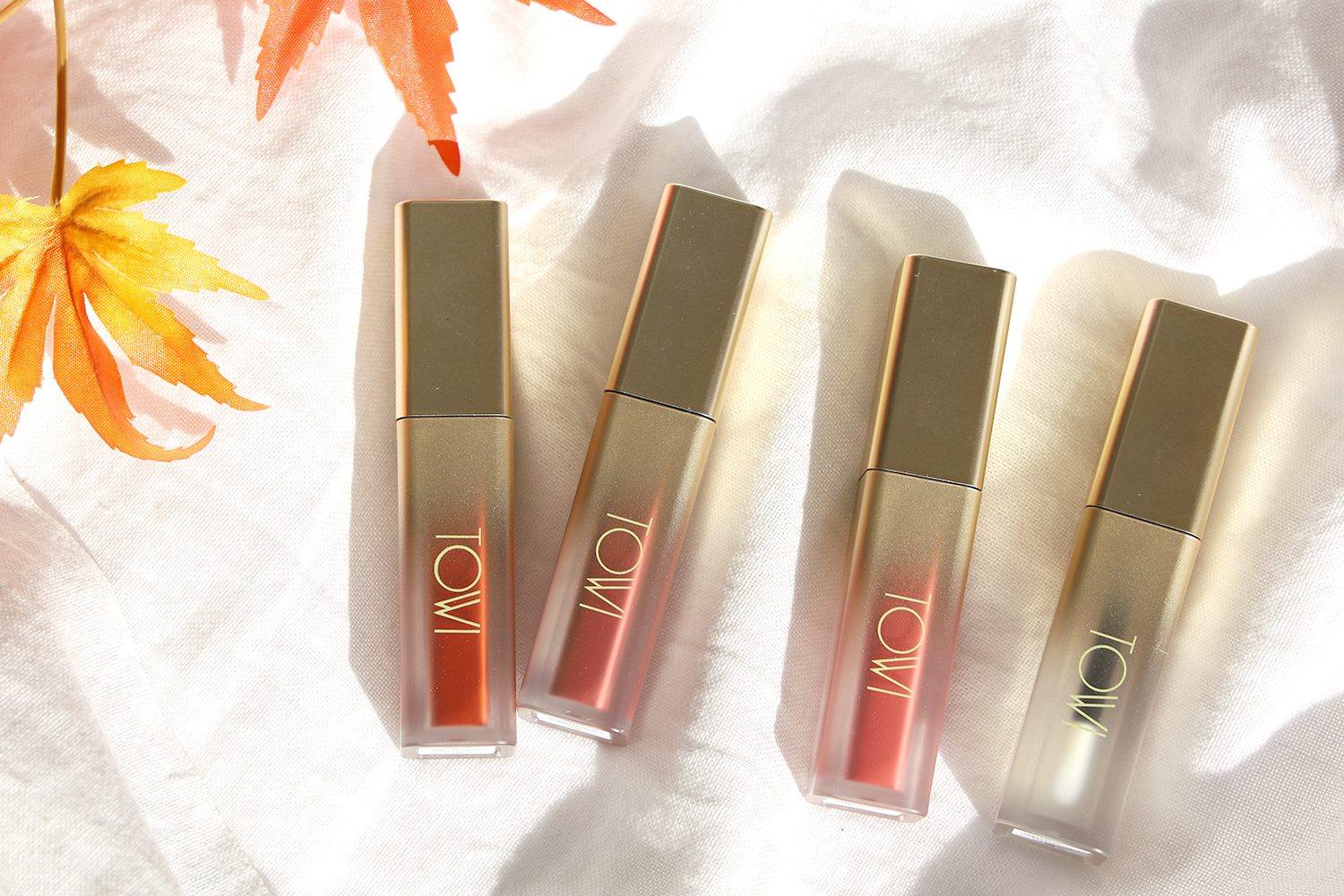 約2ヶ月で台湾予定在庫分完売！新・国産コスメブランド「TOWI(トーイ) シアーリップティント」性別・肌色を選ばず使える4色展開 | Emo ...