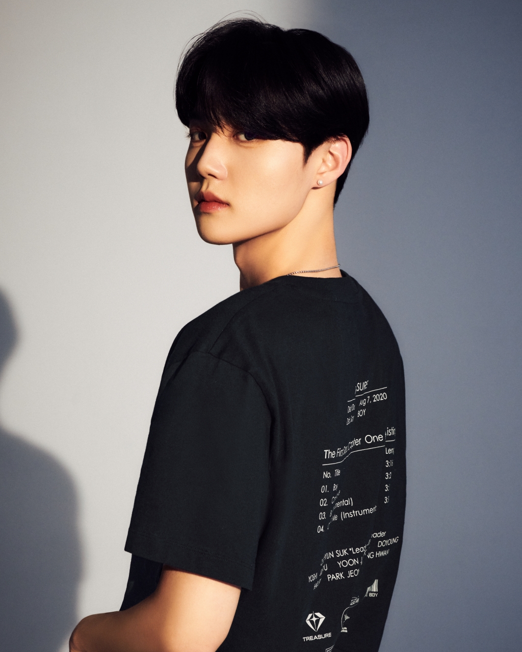 ユニクロ×TREASURE！代表曲6曲をデザインに落とし込んだ初コラボTシャツ「Find Your TREASURE(ファインド ユア ...