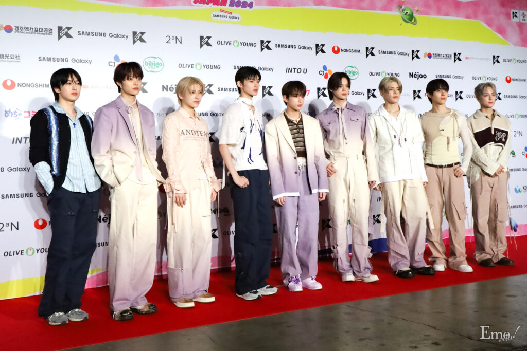 ＜イベントレポ＞JO1や&TEAM、NCT WISH、xikersらが登場！「KCON JAPAN 2024」レッドカーペット5月12日(日) | Emo!miu｜エモミュー