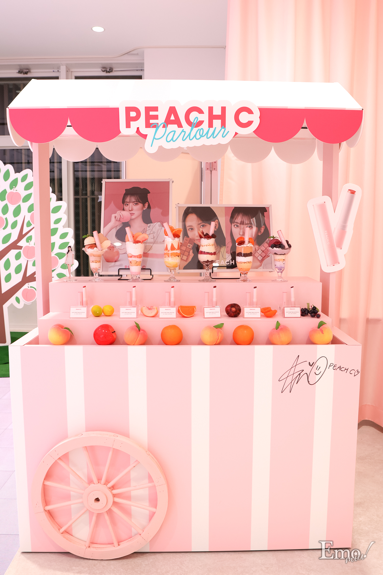 ＜Emoレビュー＞「PEACH C PARLOR (ピーチシー パーラー)」期間限定オープン！日本限定リップの先行発売やデコ体験、Kep1er ...
