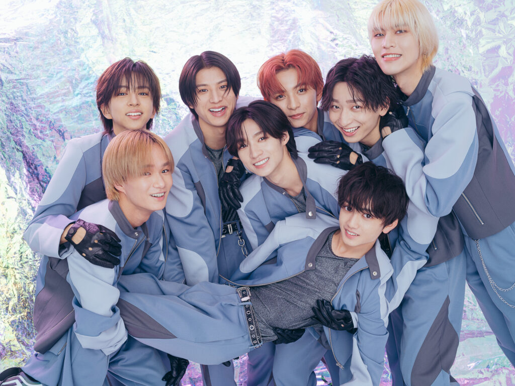 【ICExインタビュー】結成からもうすぐ2周年!! この2年間で8人が成長したこととは？みんなの「理想郷」トークもお届け★＜5thシングル『理想郷』＞ | Emo!miu｜エモミュー