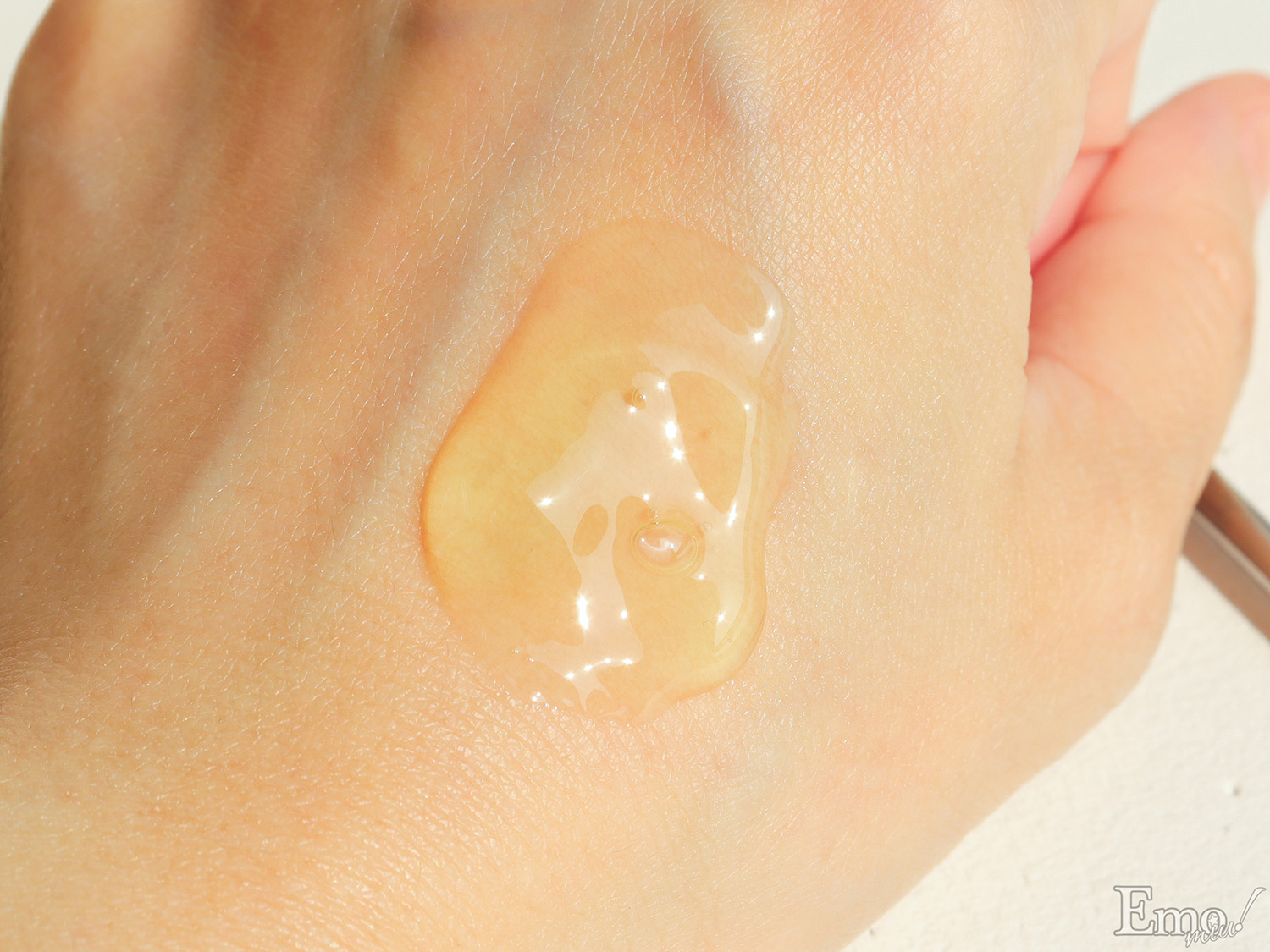 ＜Emoコスメレビュー＞“W貯金”設計で将来の肌悩みにも備える！5種のビタミンC×レチノール⁴配合で毛穴*¹・くすみ*²・シミを防ぐ冷感『W ...