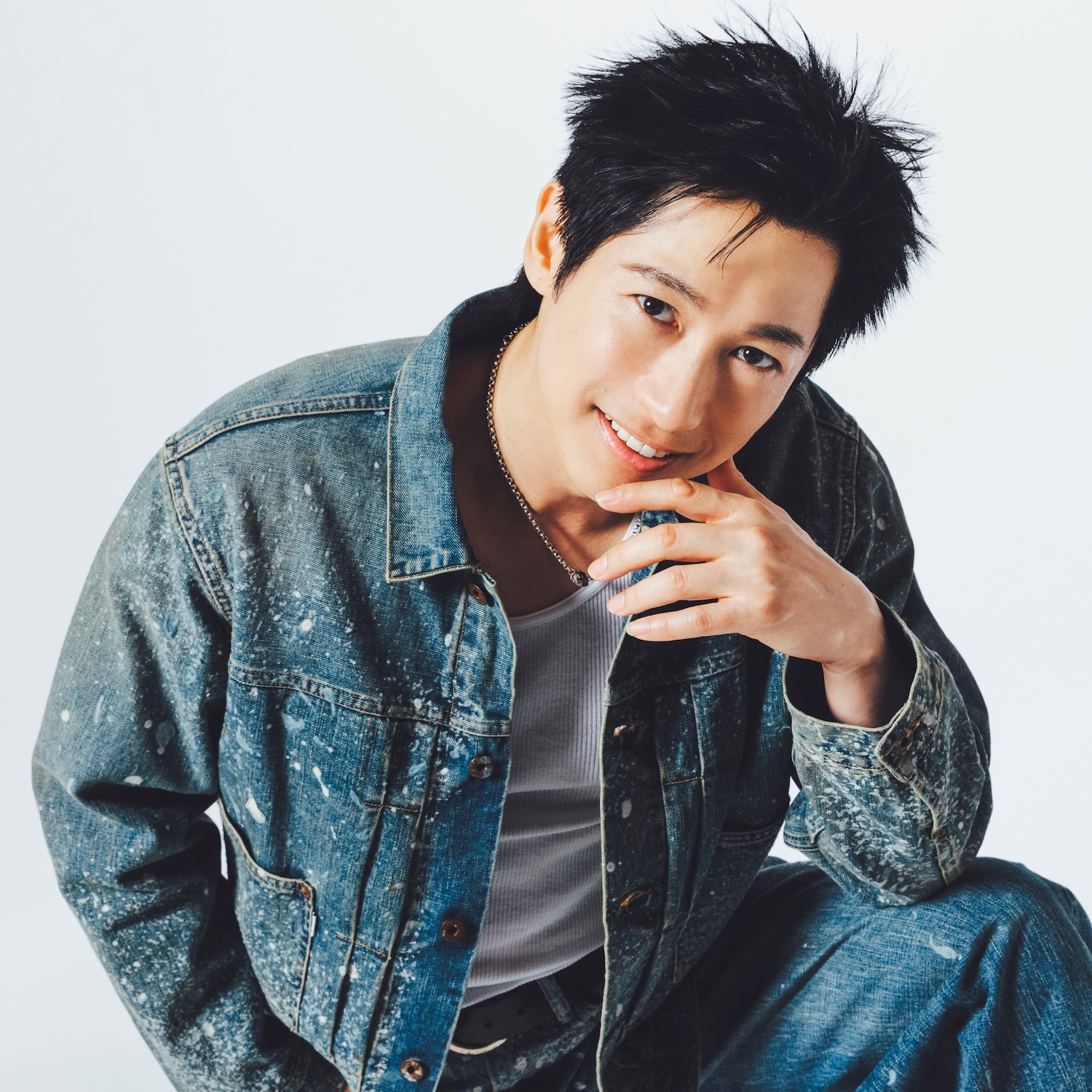 爽やかで親しみやすい笑顔を捉えたDEAN FUJIOKA(ディーン・フジオカ)最新アー写解禁！さらにワンマンライブのチケット販売開始 ...
